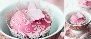 Stencil with icing - Sweet Living Magazine